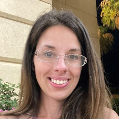 Sarah butcher Bio - My Mickey Vacation Travel