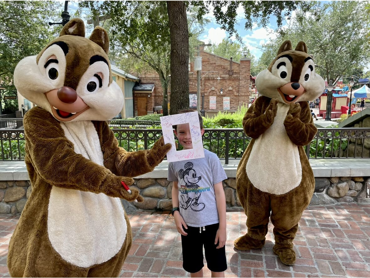 Unique & Creative Ideas for Disney Character Autographs